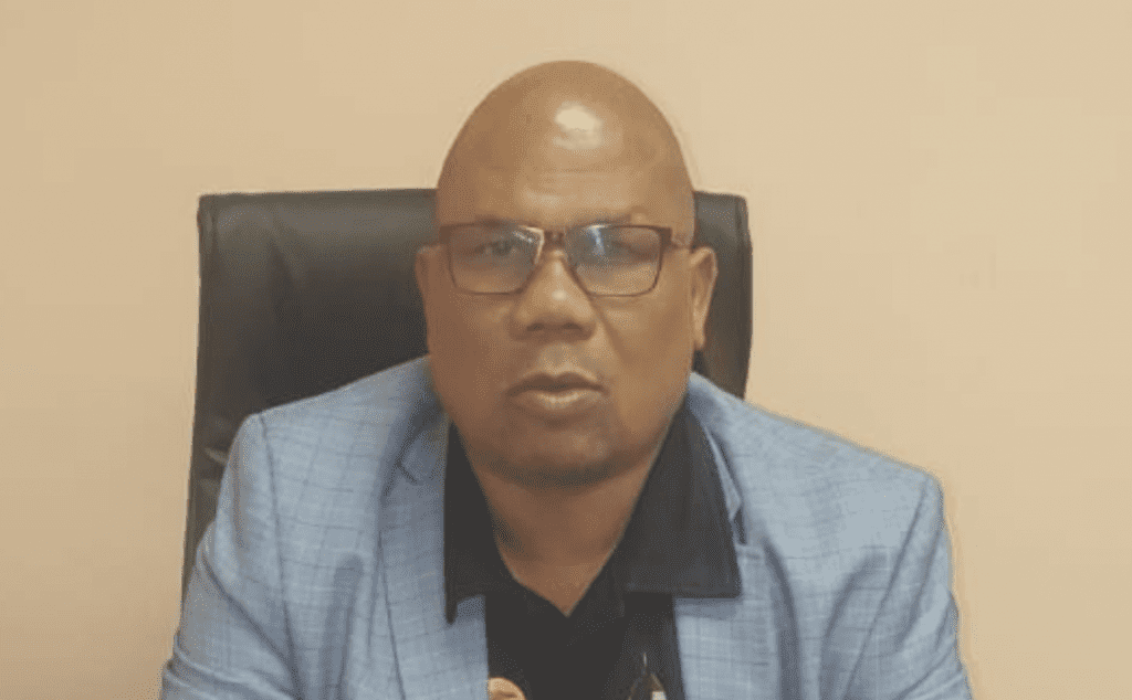 USolwazi uMusa Xulu ubheka umnotho wamagugu namasiko. Mlalele ...