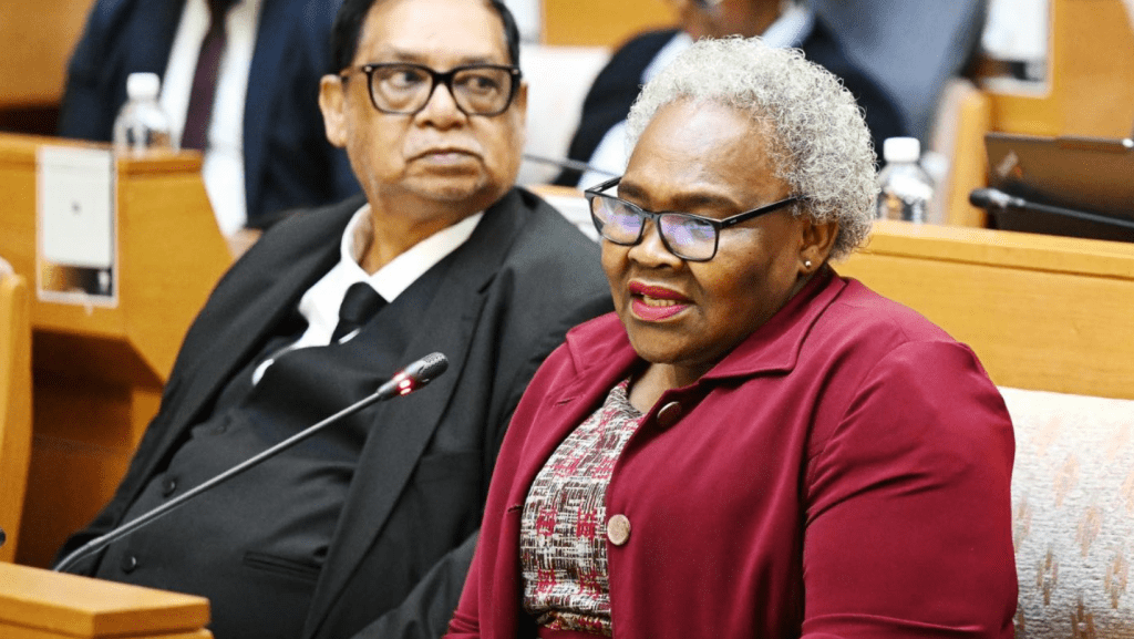 I-Sassa izoqinisa ibhawodi ukuze izibonelelo zikahulumeni ziholwe ...